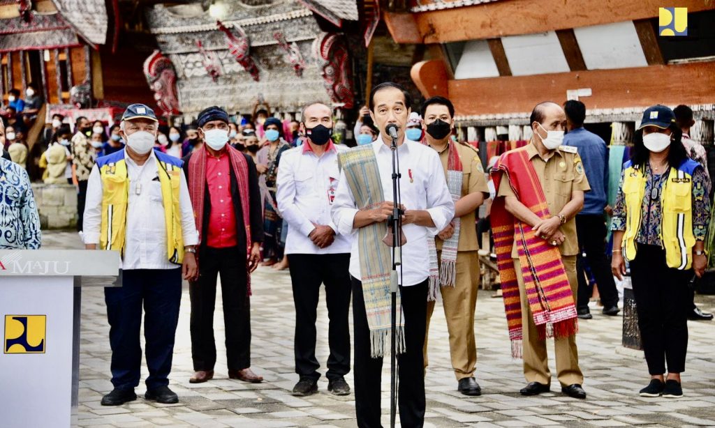 Kawasan Budaya Kampung Ulos Hutaraja dan Huta Siallagan Diresmikan ...
