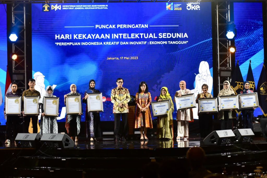 Dirut Pertamina Dinobatkan sebagai Perempuan Indonesia Pendorong ...