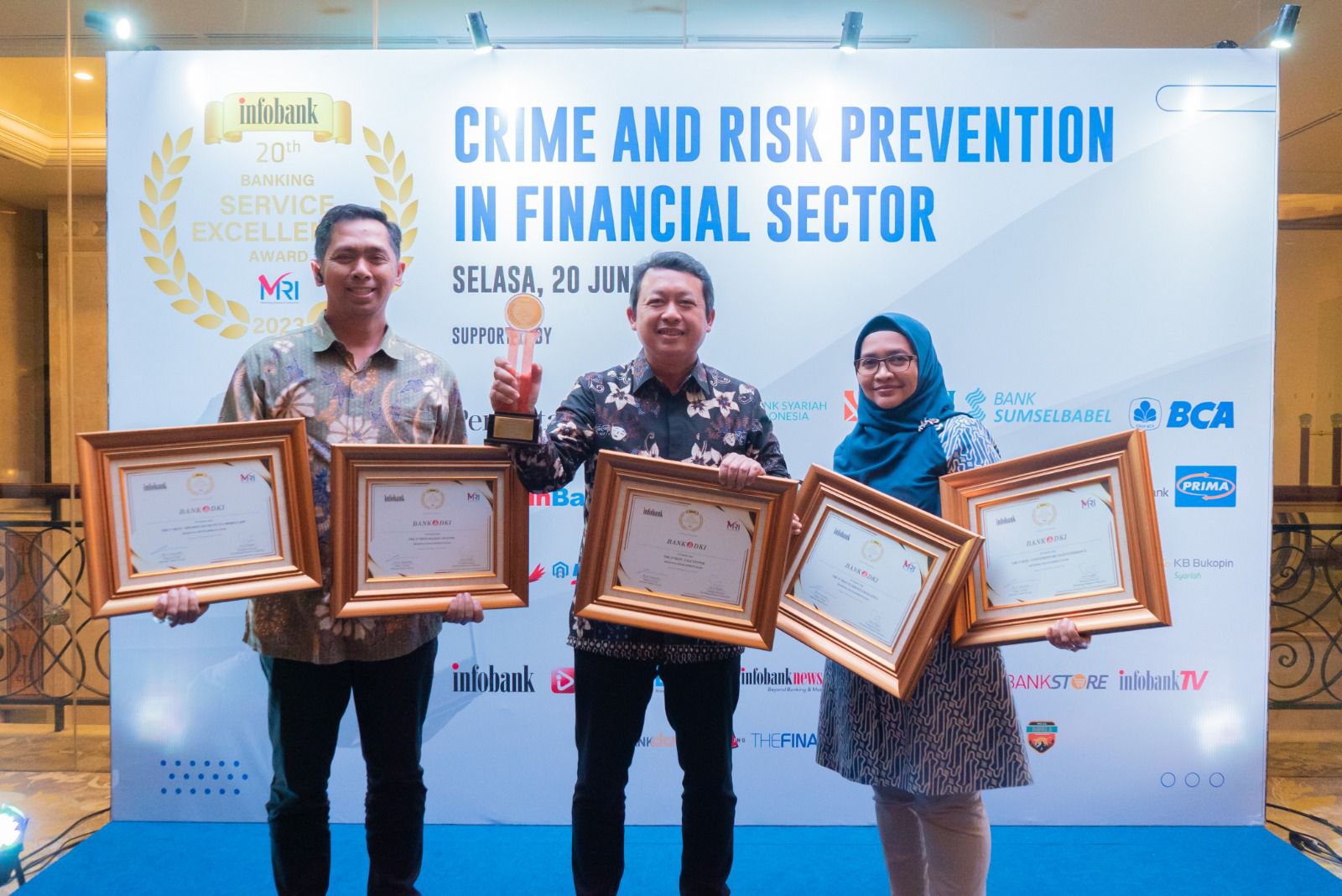 Bank DKI Sabet 7 Penghargaan di Gelaran 20th Infobank-MRI Banking ...