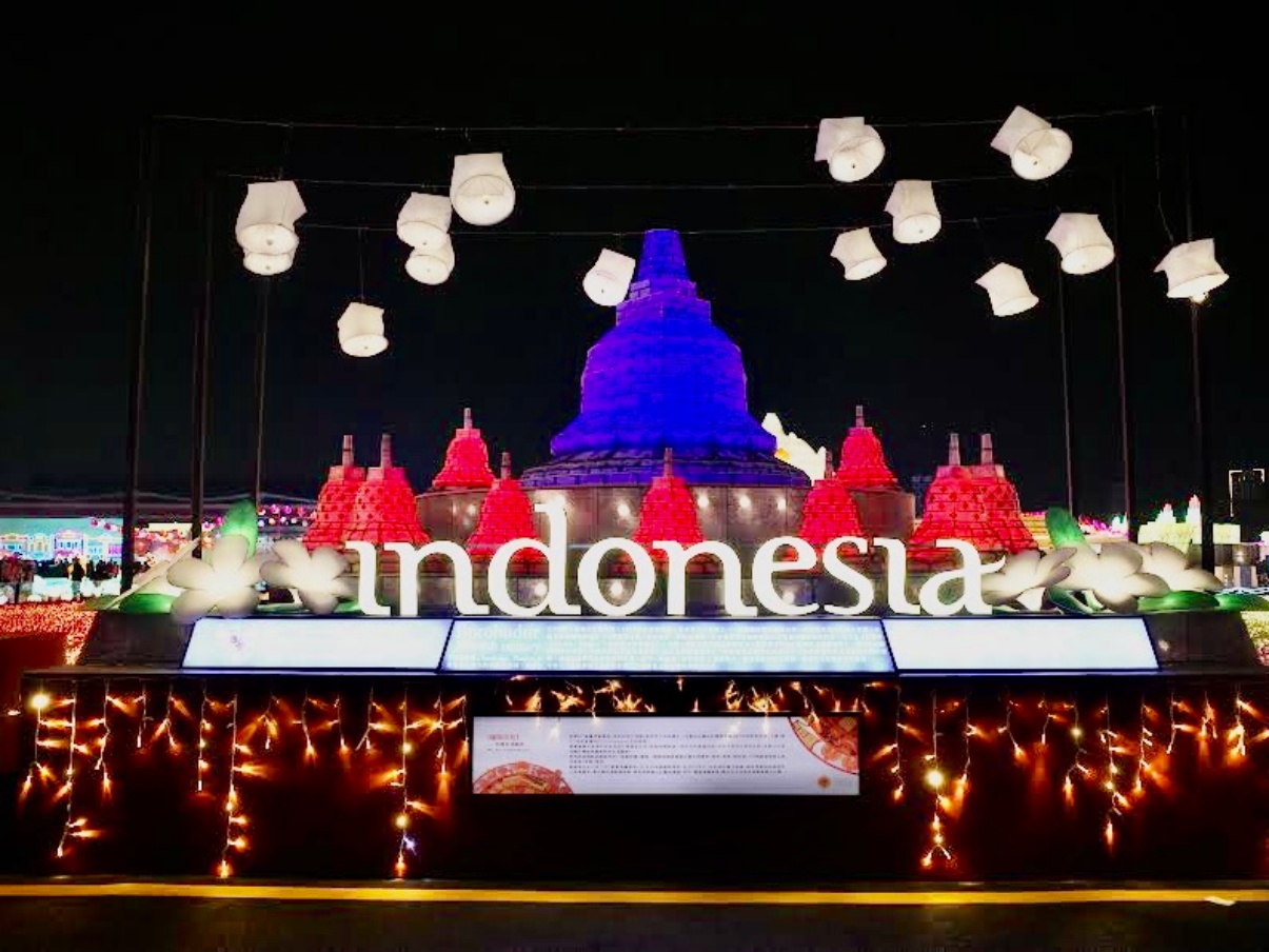 Lampion Miniatur Borobudur Semarakkan Taiwan Lantern Festival 2024 ...