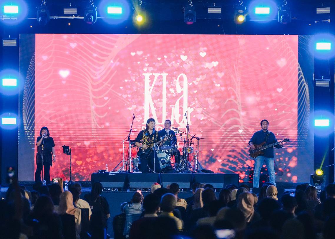 KLa Project Sukses Hipnotis Penonton pada Perayaan Satu Dekade JSI ...